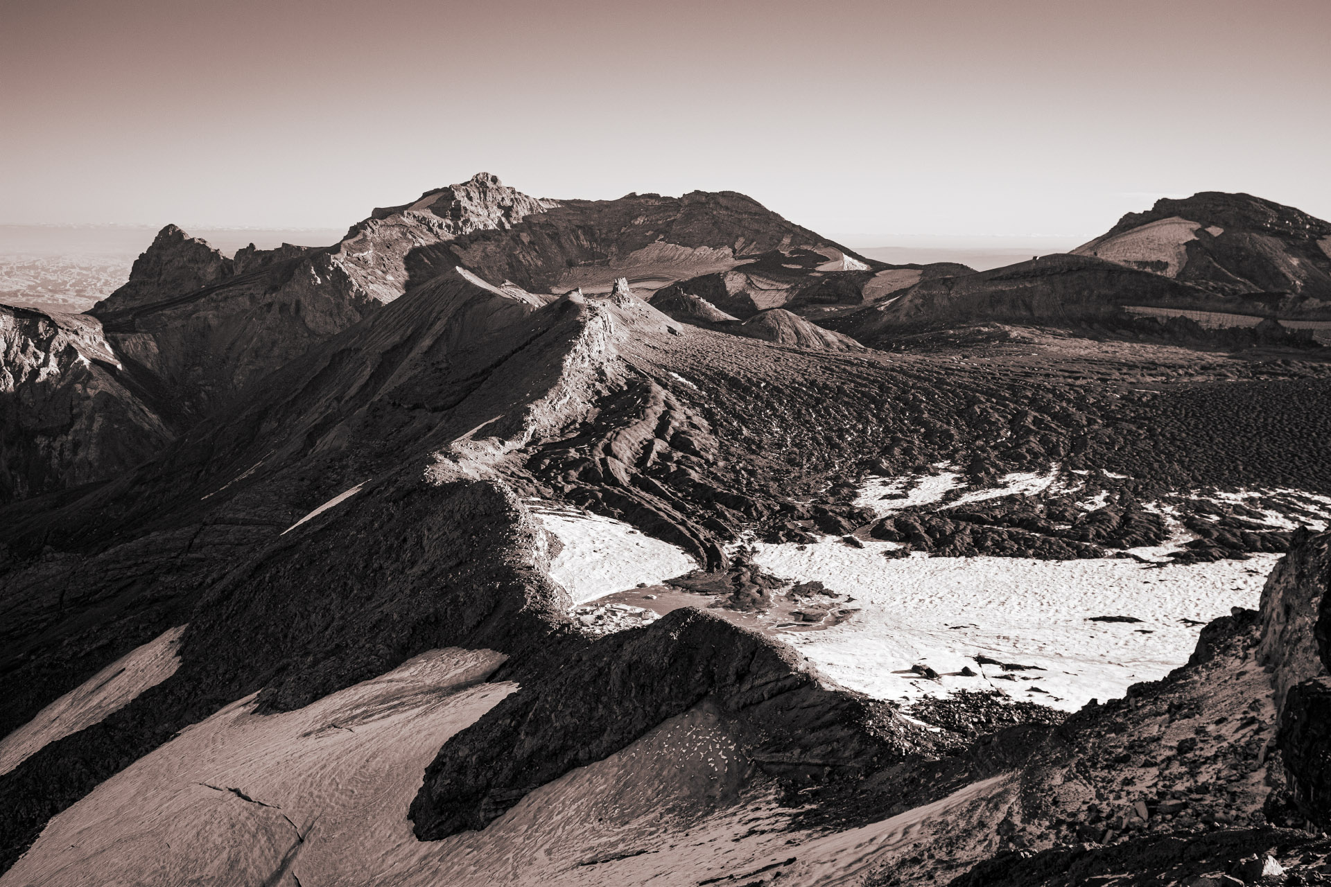 Ruapehu-summit-plateau-summer – Wellington Tramping and Mountaineering Club