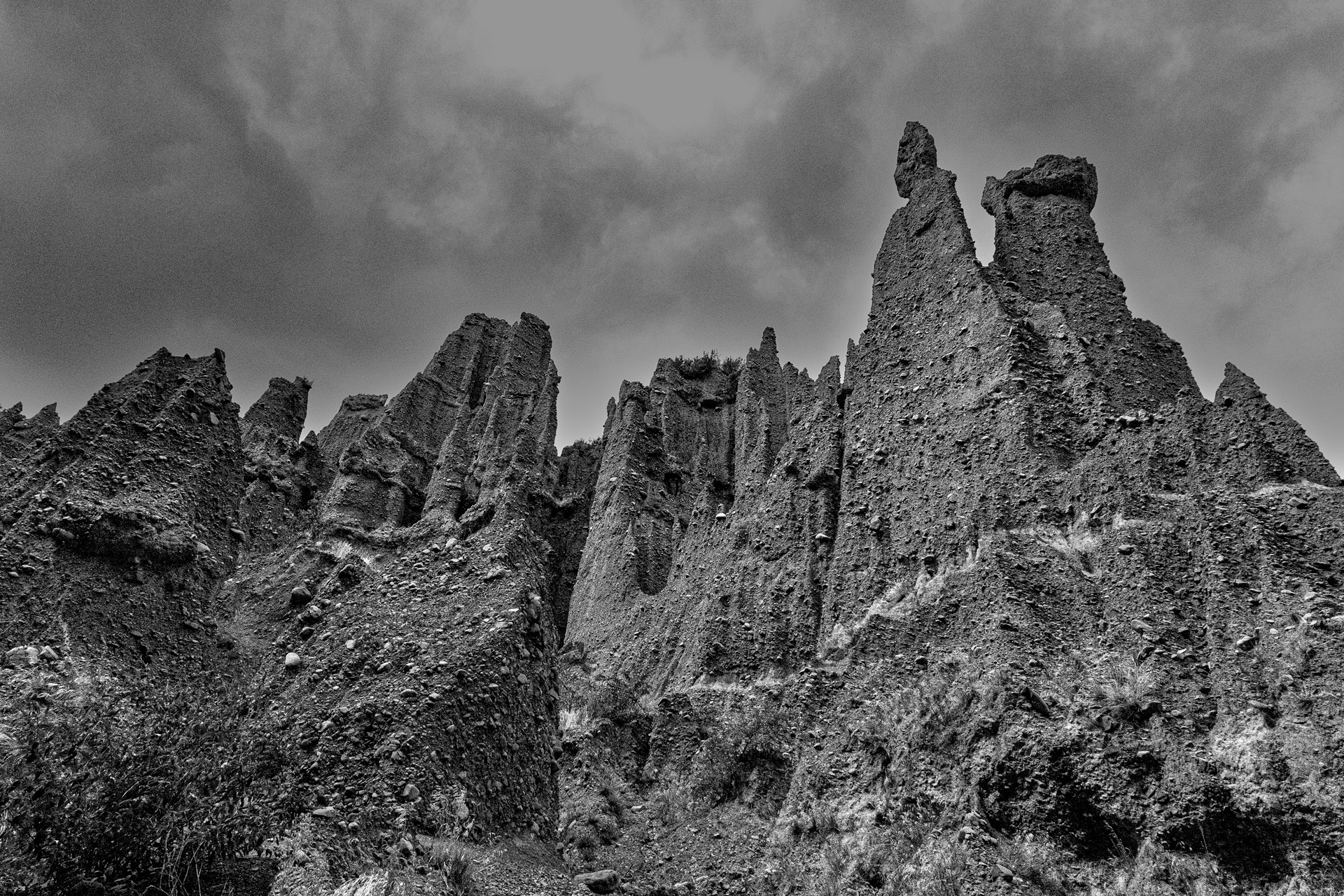 Putangirua-pinnacles-viewed-from-stream – Wellington Tramping and ...