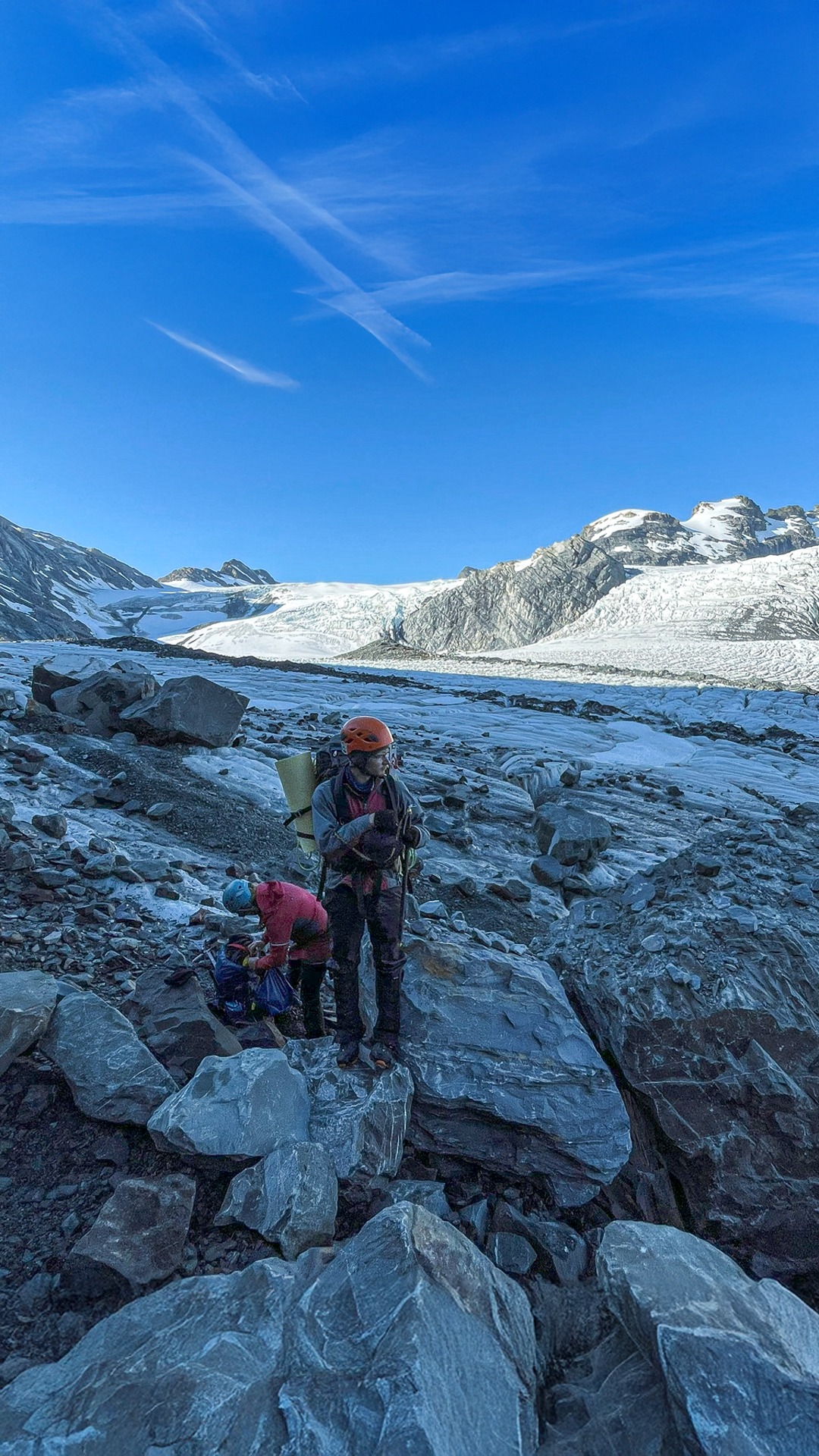 Garden-of-Eden-traverse-camp-on-lateral-moraine-Lambert-Glacier-01 ...